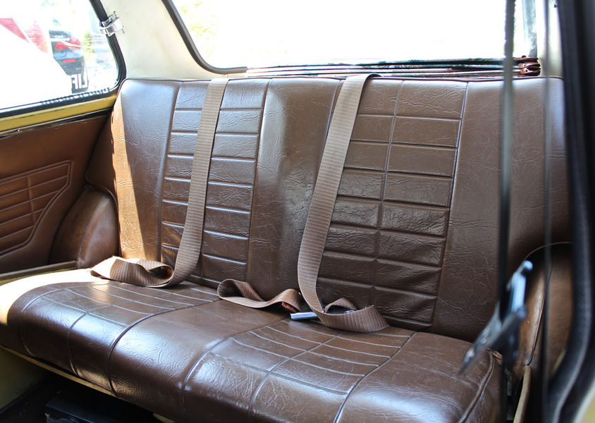 INFO GUIDE: 1971 - 1973 Leyland Mini Clubman GT | Classic Register