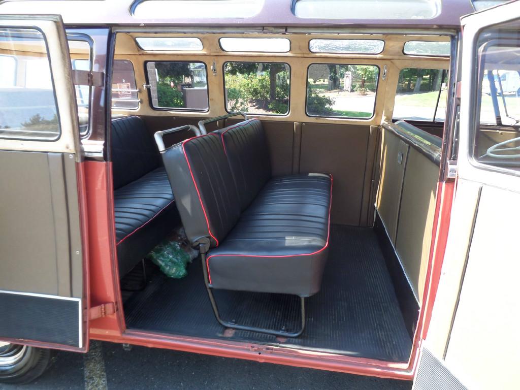 INFO GUIDE: 1951 - 1955 Volkswagen Deluxe Microbus (Samba Bus ...